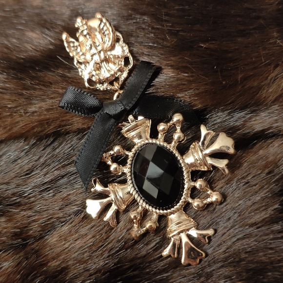 Jewelry | Gothic Celtic Cross Insignia Crest Lapel Pin Tie Tack | Poshmark